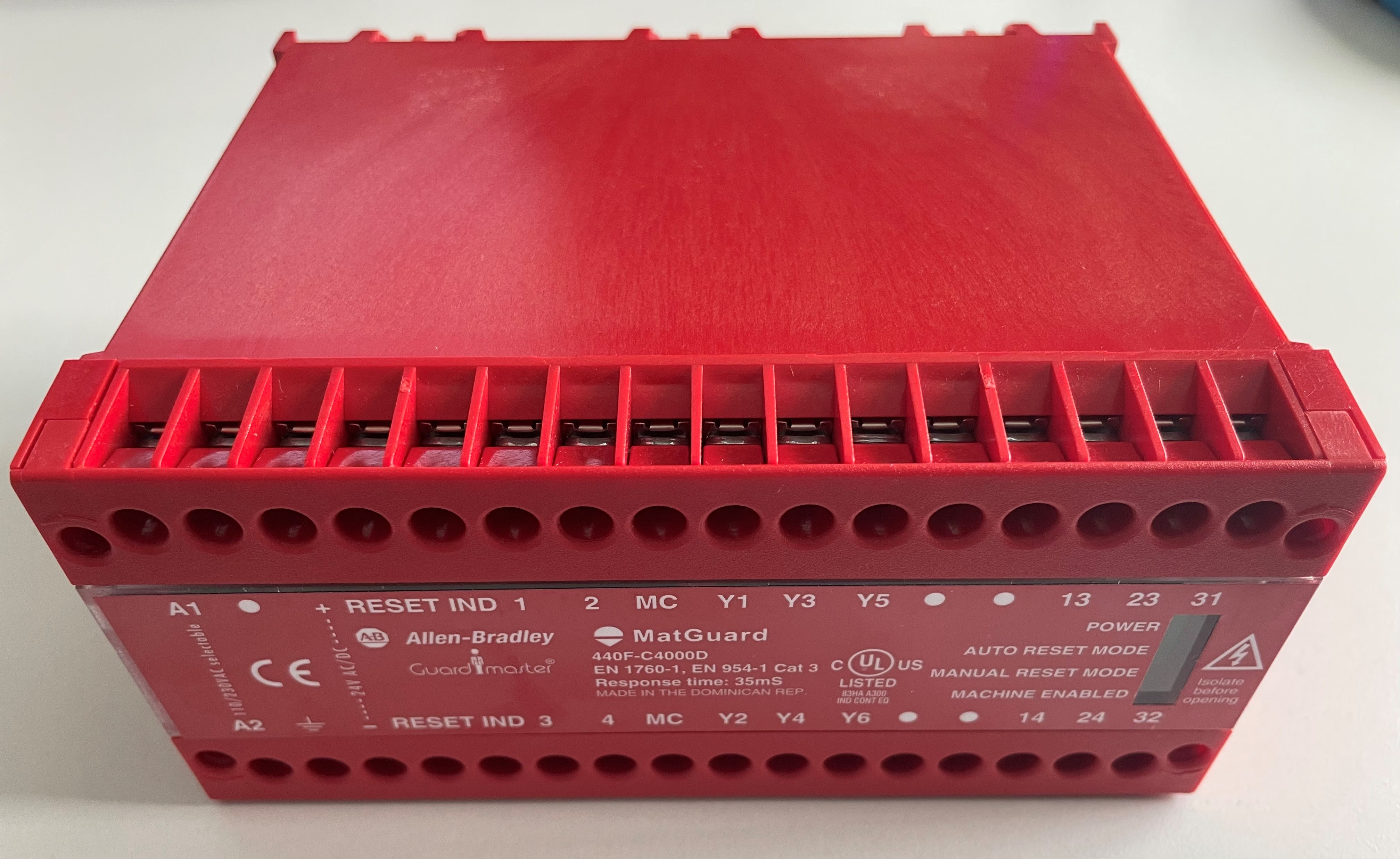 Cut Sheet 440F-C4000D